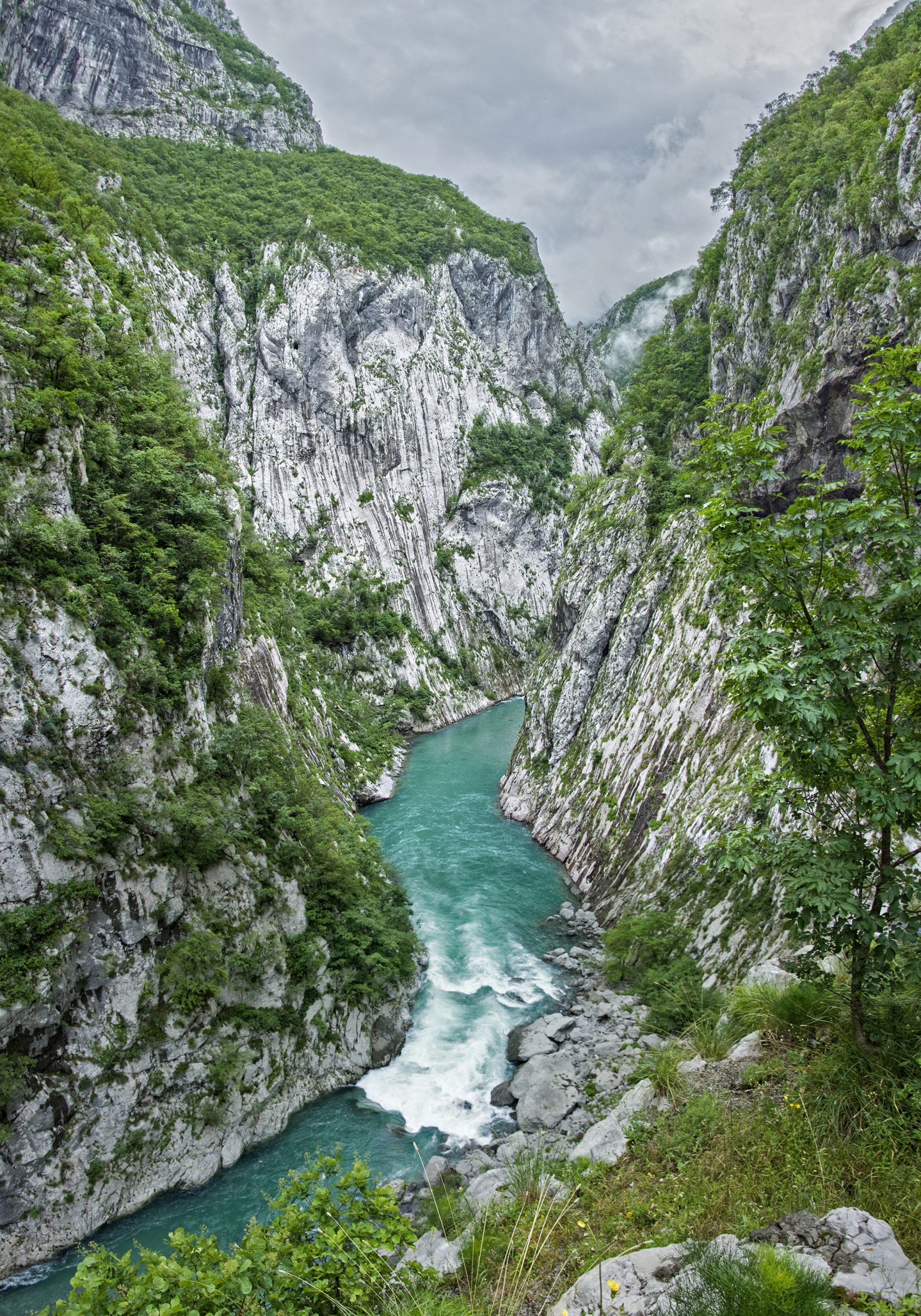 Hiking in Montenegro – Mountain Peaks, Canyons & Amazing Views – Monticola